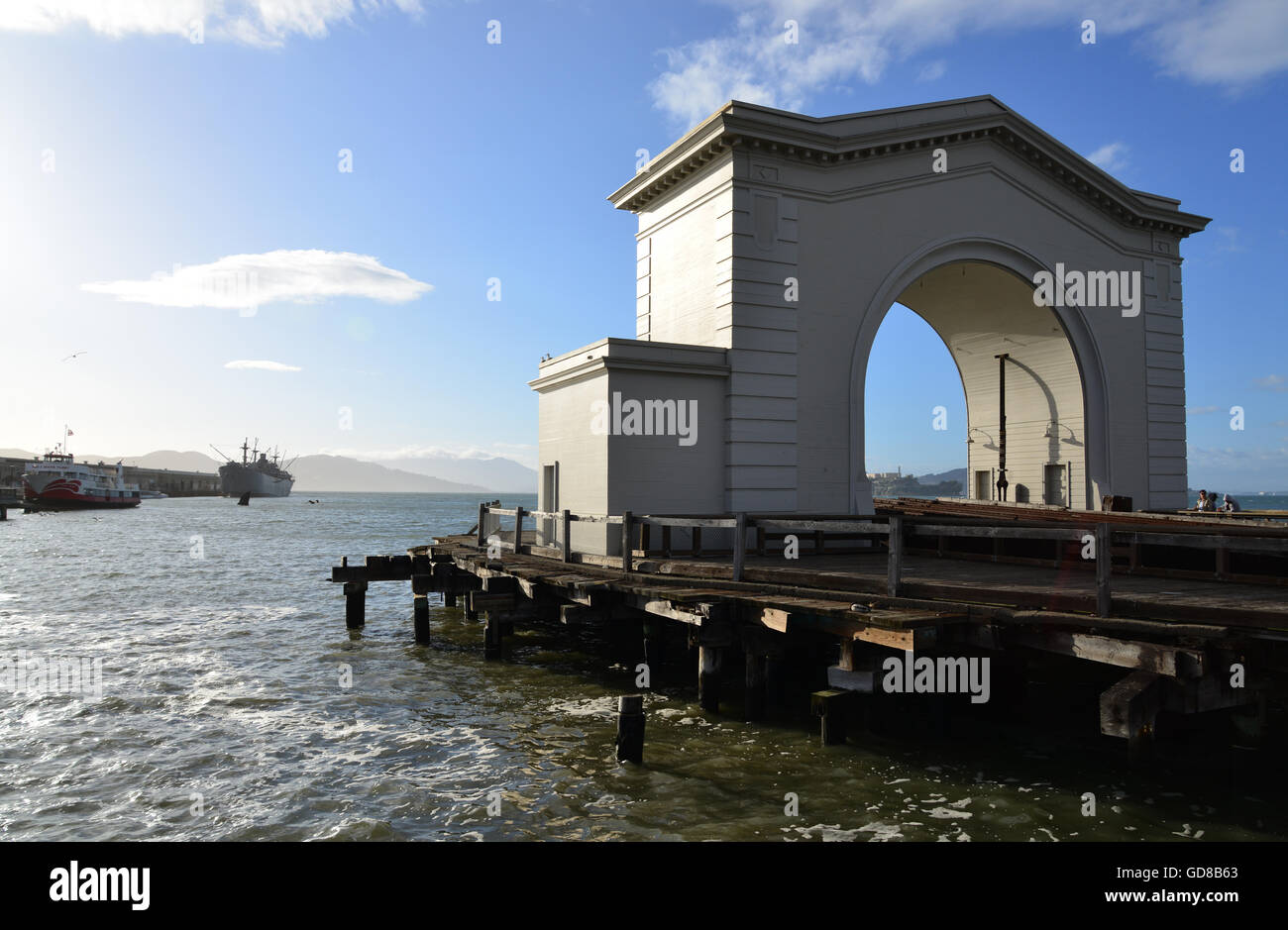 San francisco pier hi-res stock photography and images - Alamy