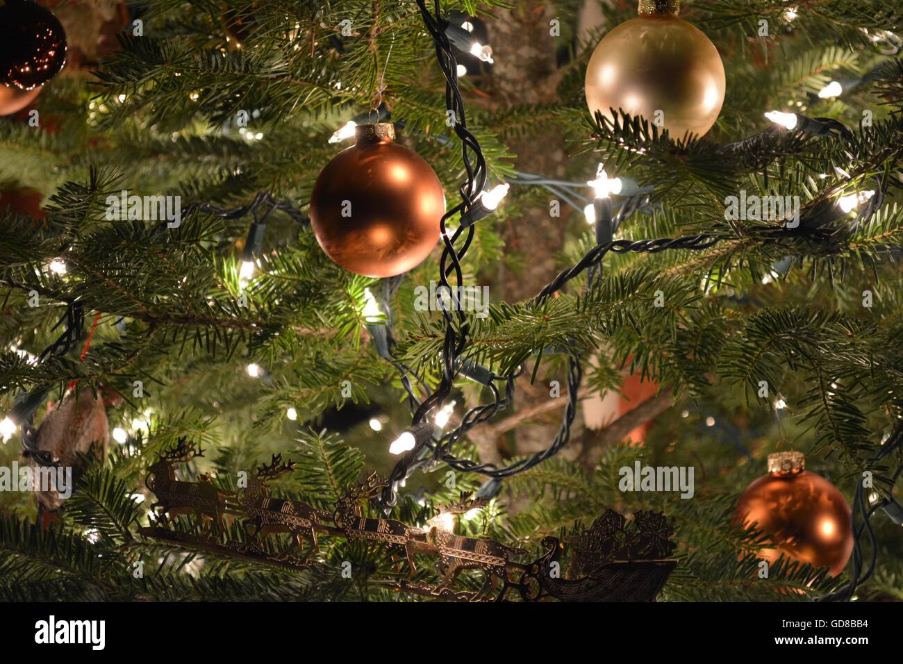Time lapse festive christmas tree hi-res stock photography and images ...