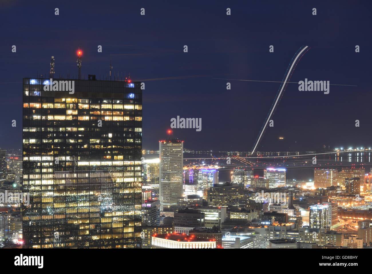 Airport planes taking off united states hi-res stock photography and ...