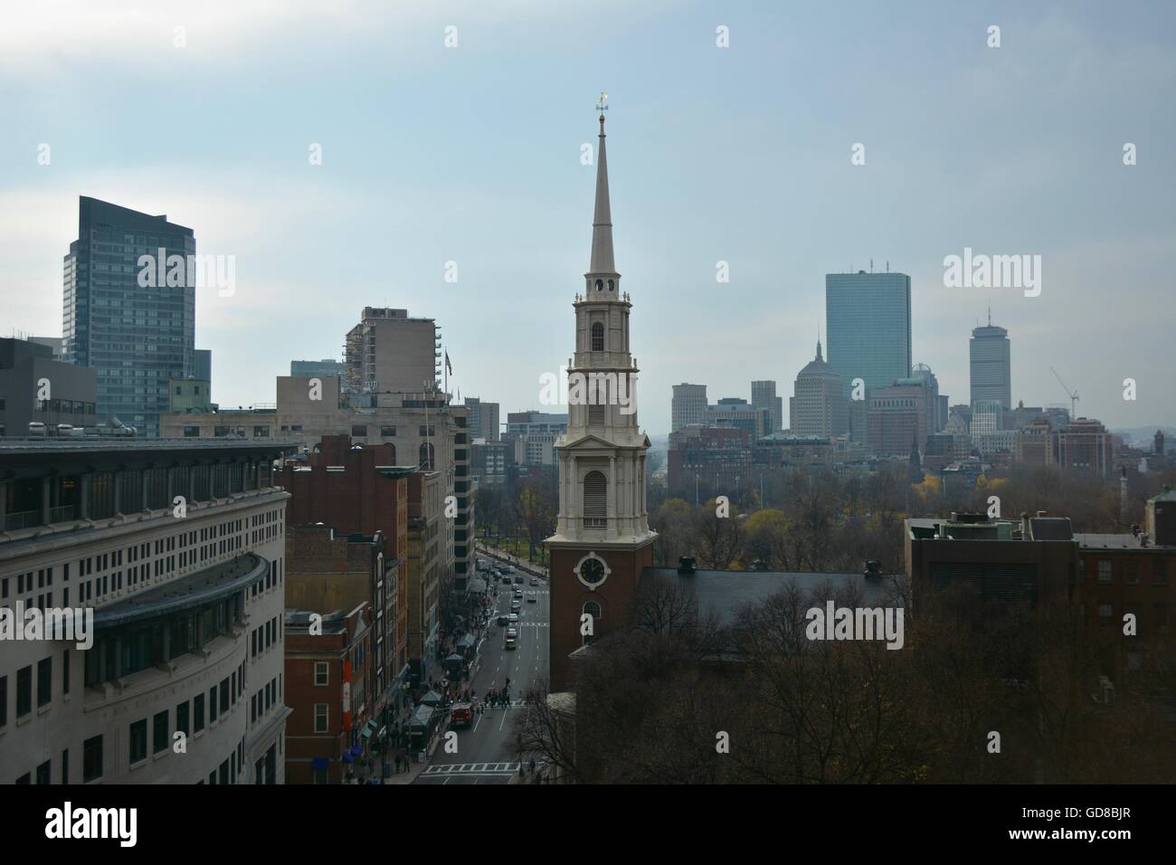 Tremont street park street church hi-res stock photography and images ...