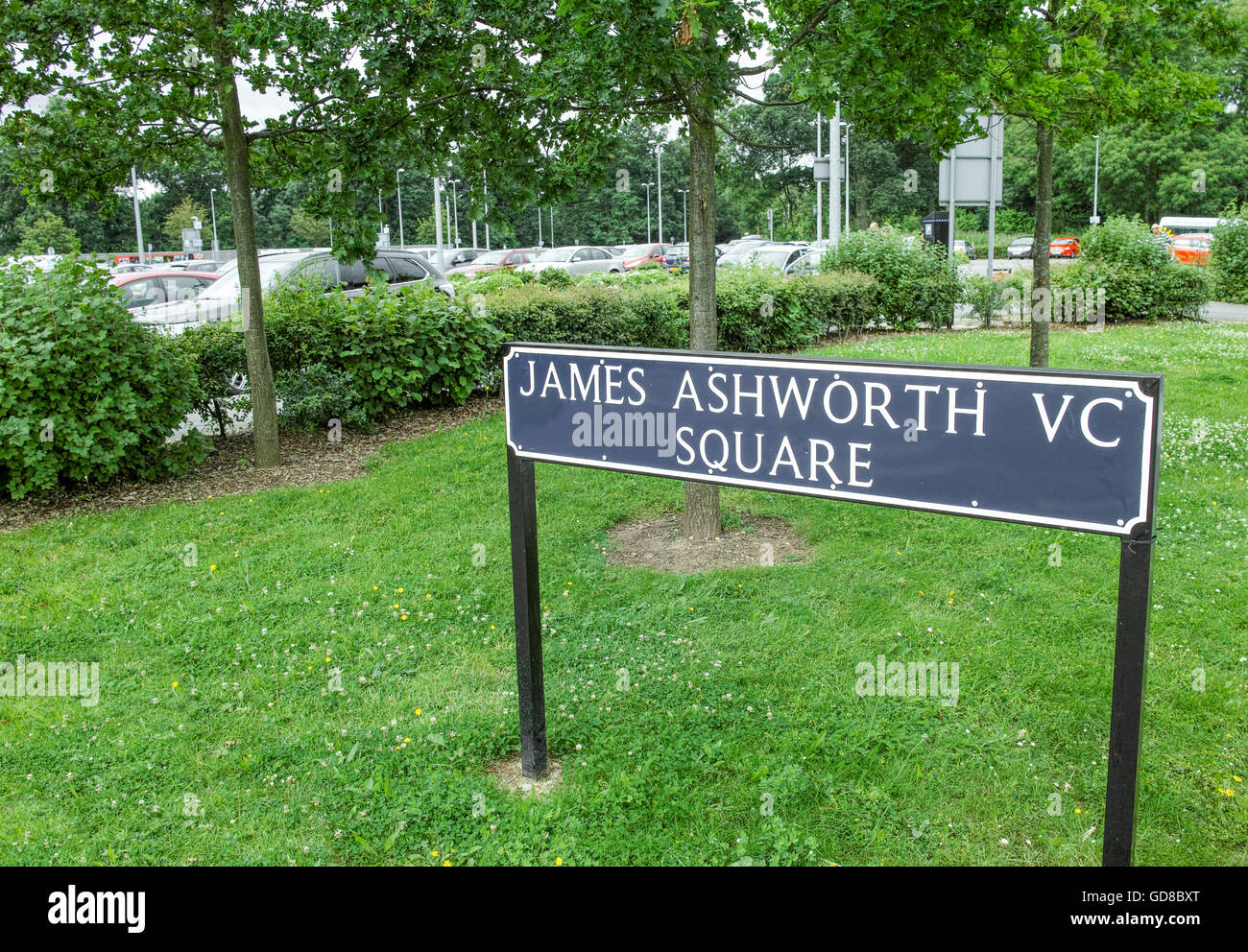 James ashworth square hi-res stock photography and images - Alamy