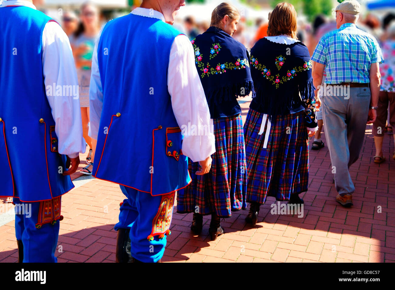 Lithuanian traditional costume hi-res stock photography and images - Alamy