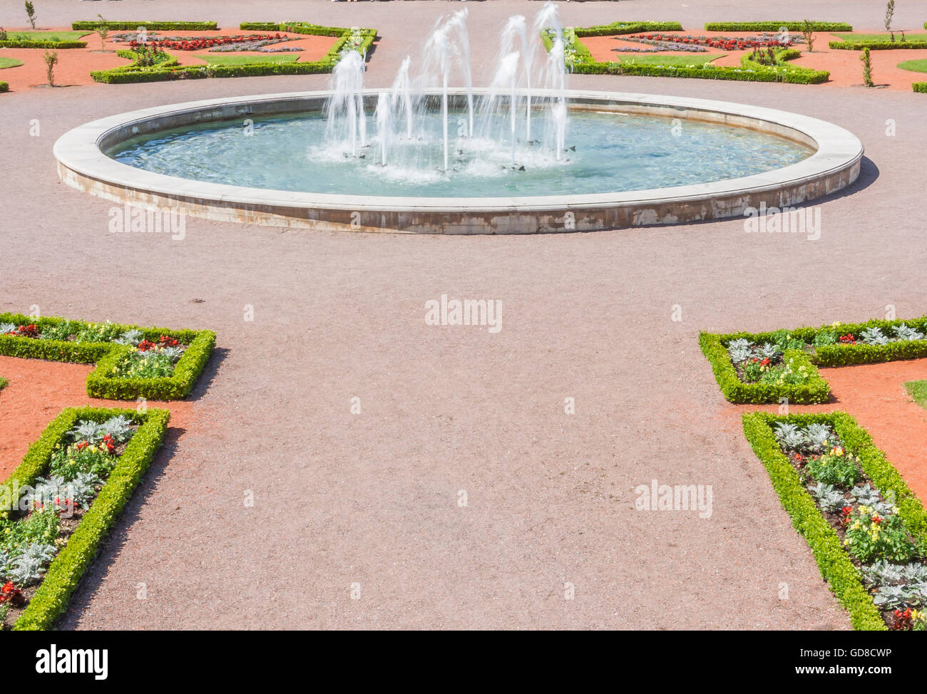 Man made water fountain hi-res stock photography and images - Alamy