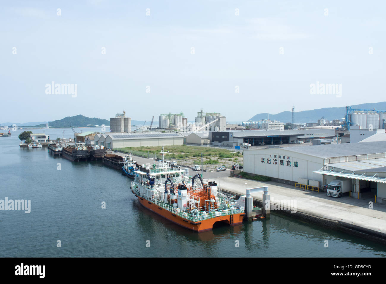 Specialized boat hi-res stock photography and images - Alamy