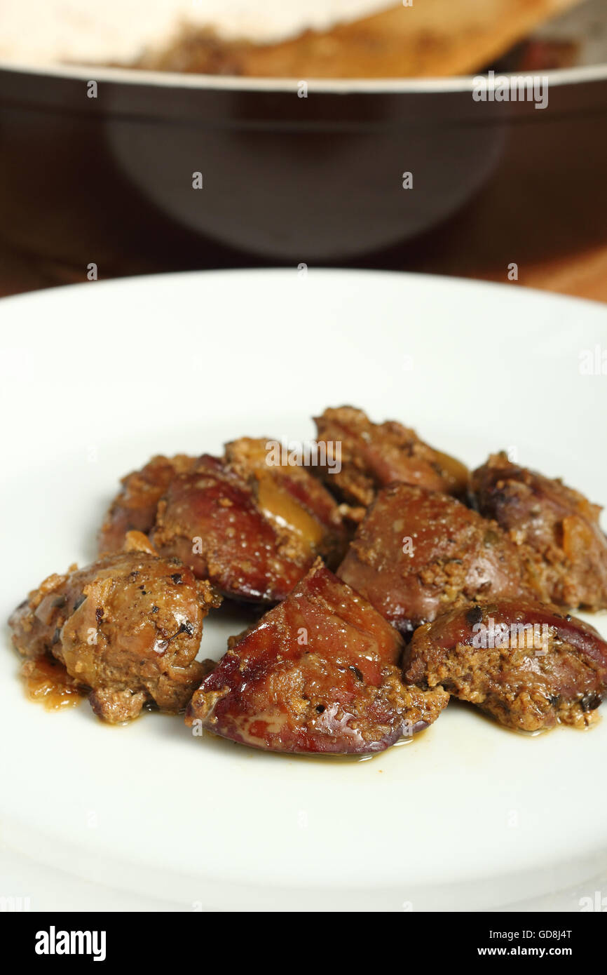 Cooked chicken liver Stock Photo - Alamy