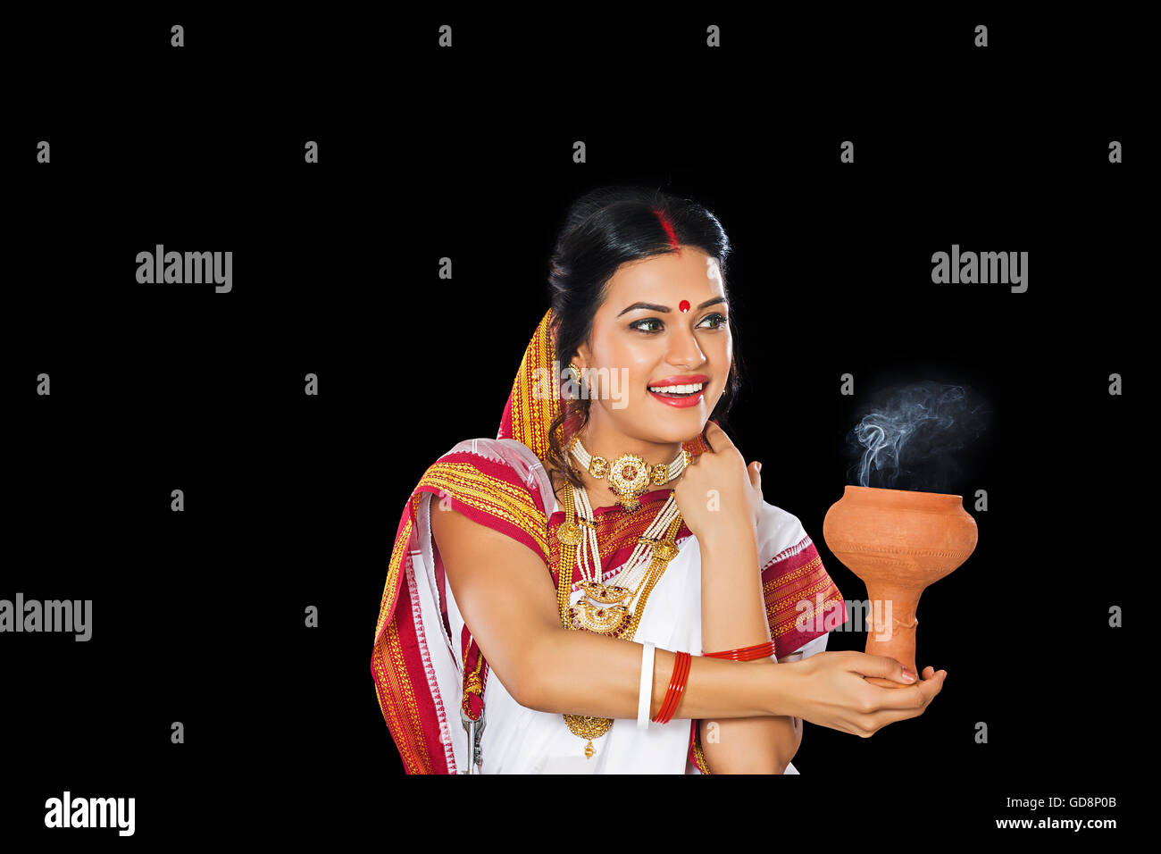 1 Indian Bengali Adult Woman Durga Puja Chilam Dancing Stock Photo - Alamy