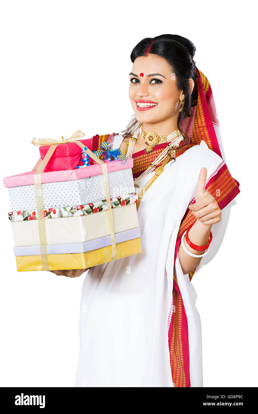 Bengali woman looking saree Cut Out Stock Images & Pictures - Alamy