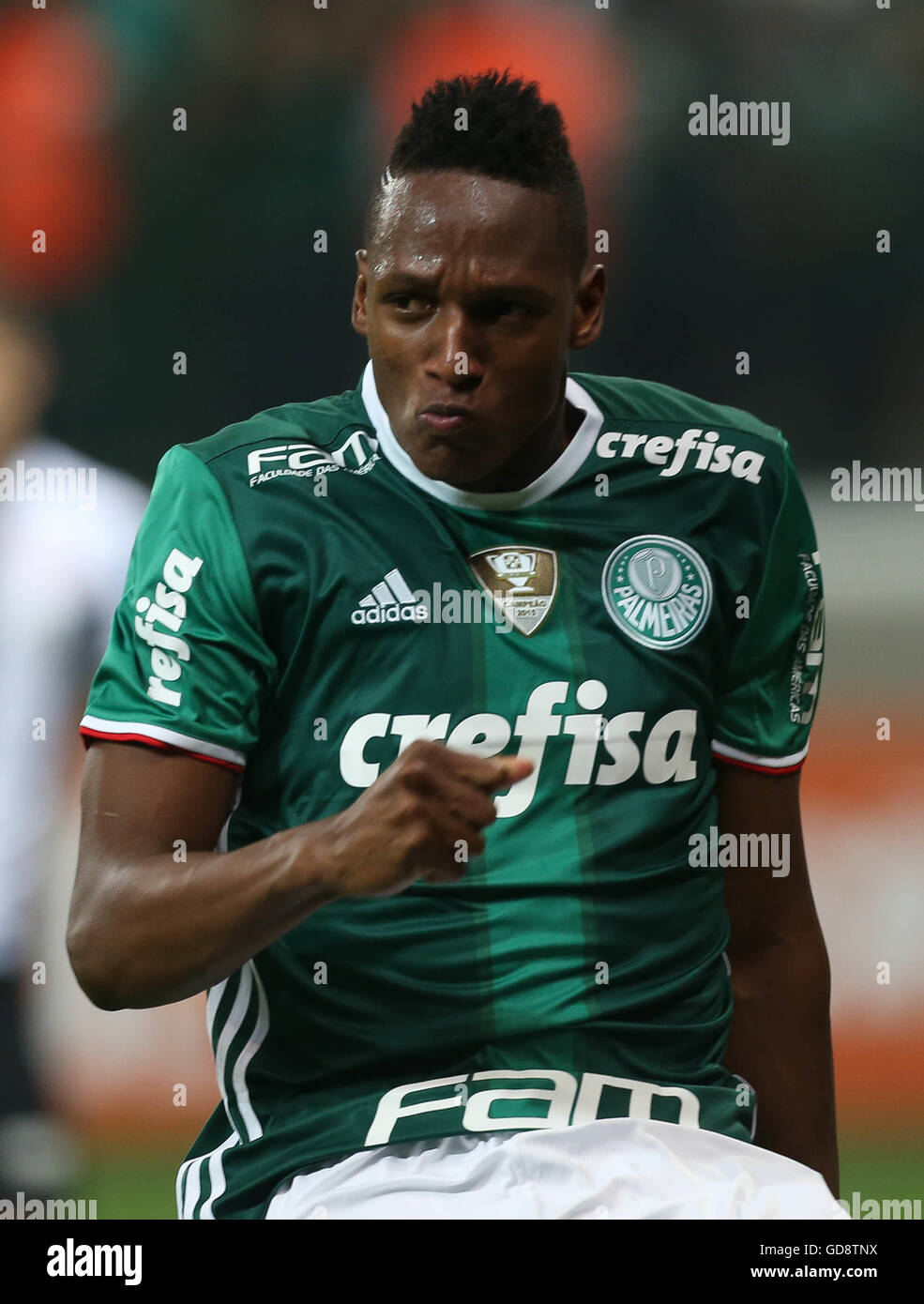 Mina, player of SE Palmeiras, celebrates his goal against Santos FC ...