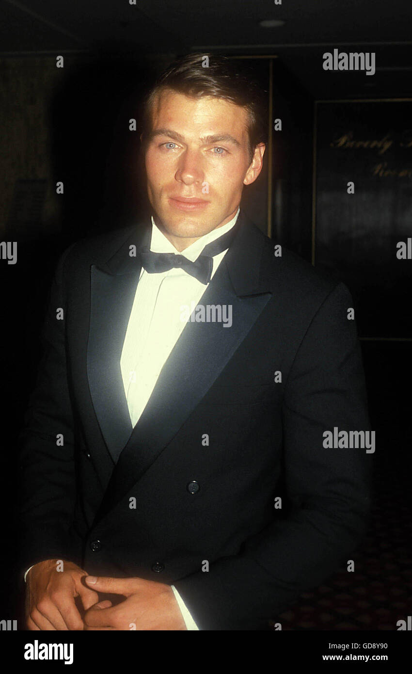 Jon Erik Hexum Biography