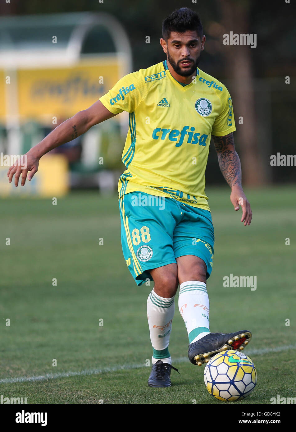 The Luan player, SE Palmeiras, during training, the Football Academy ...