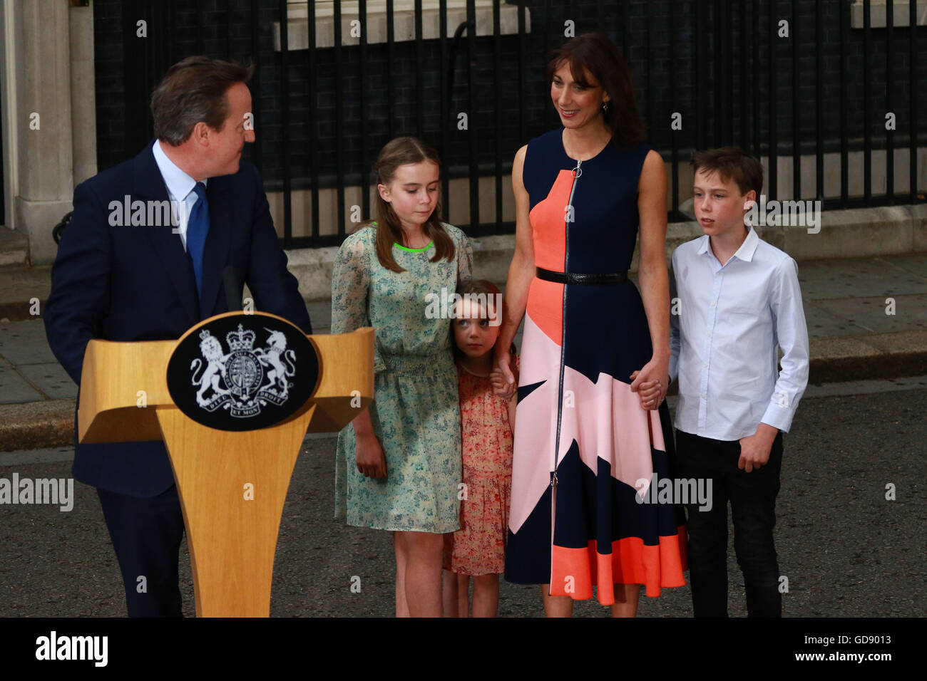 David cameron with wife samantha and children nancy hi-res stock ...