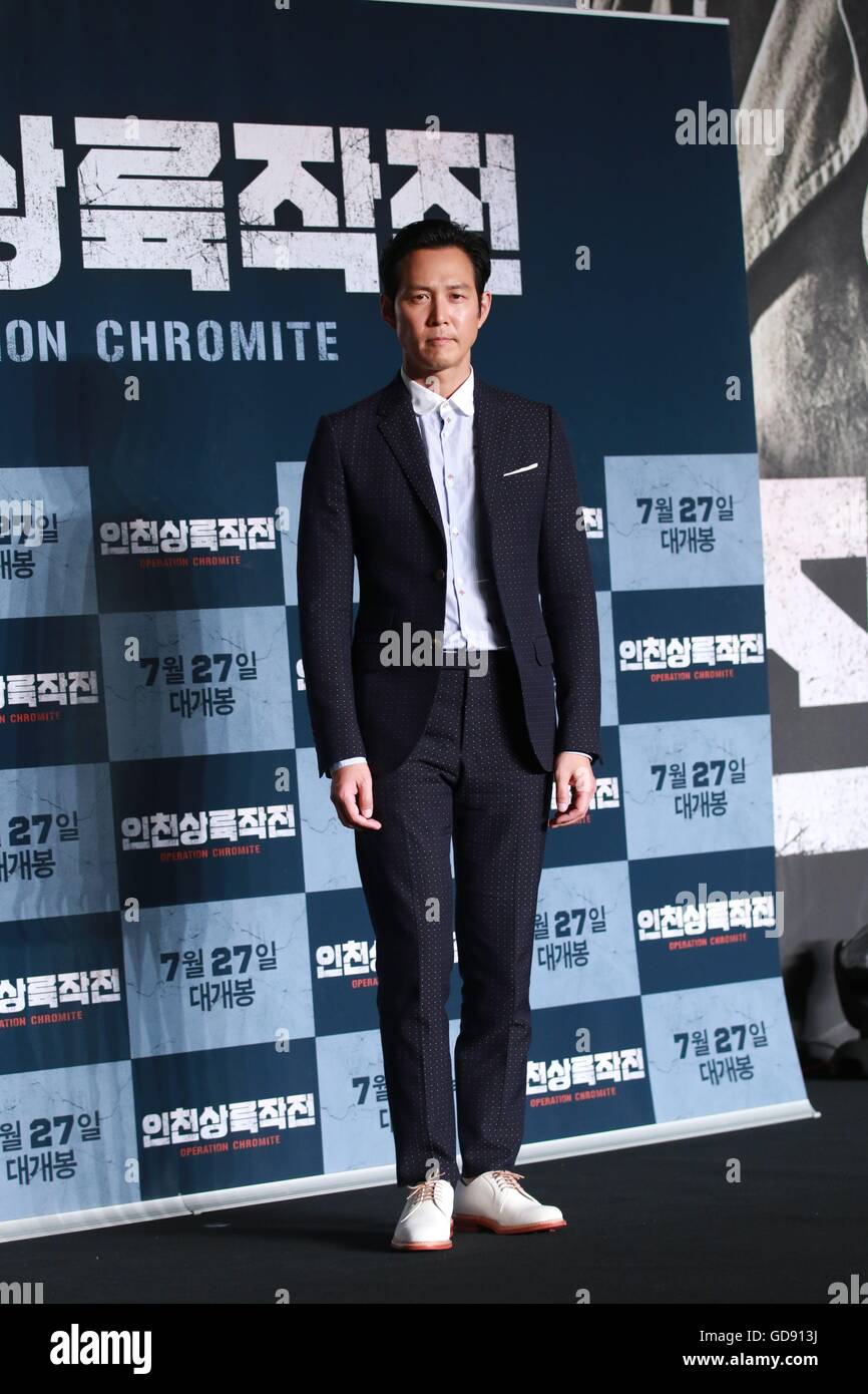 Seoul, Korea. 13th July, 2016. Jung-jae Lee and Liam Neeson attend the ...
