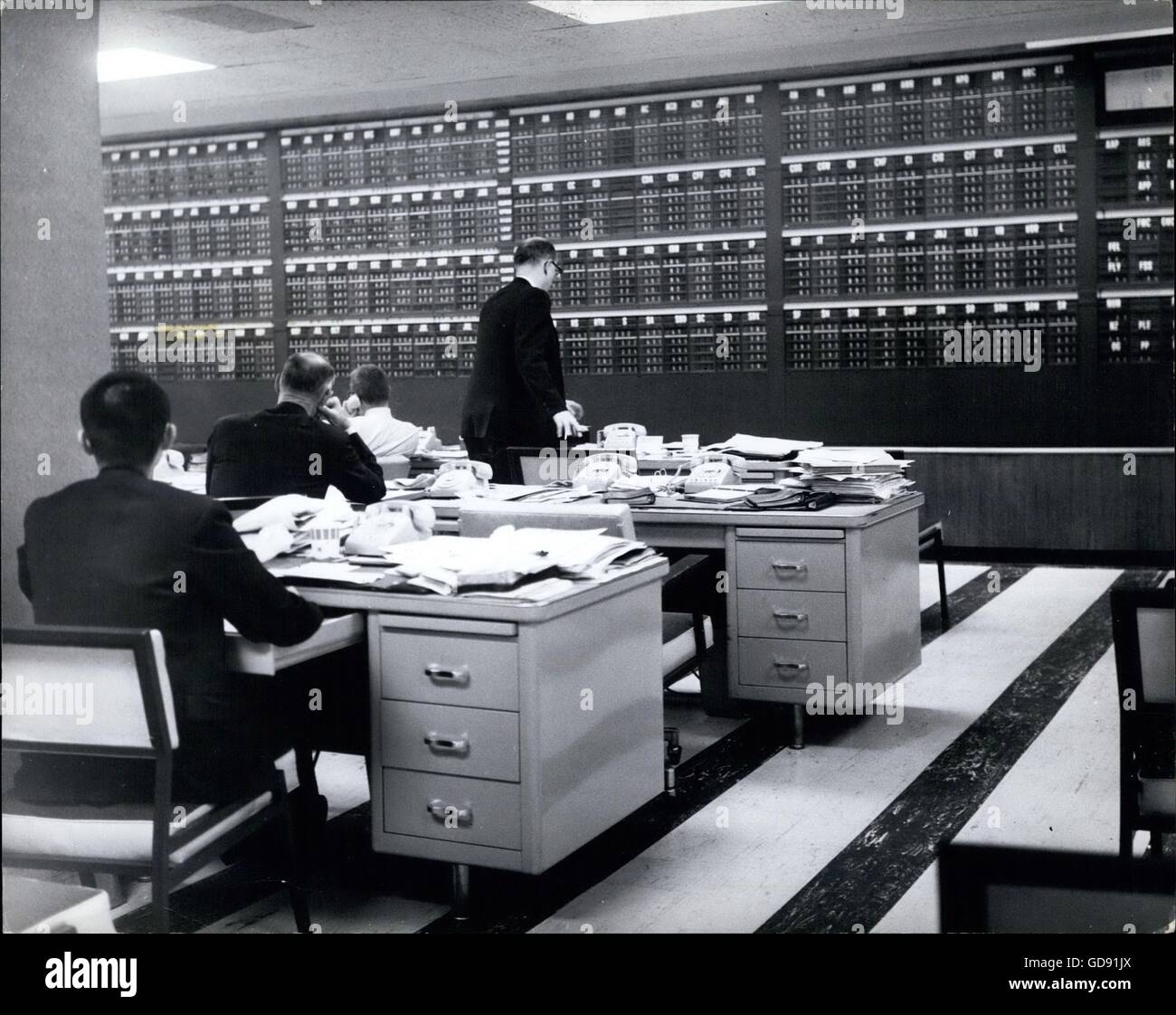 Historical computer board hi-res stock photography and images - Alamy