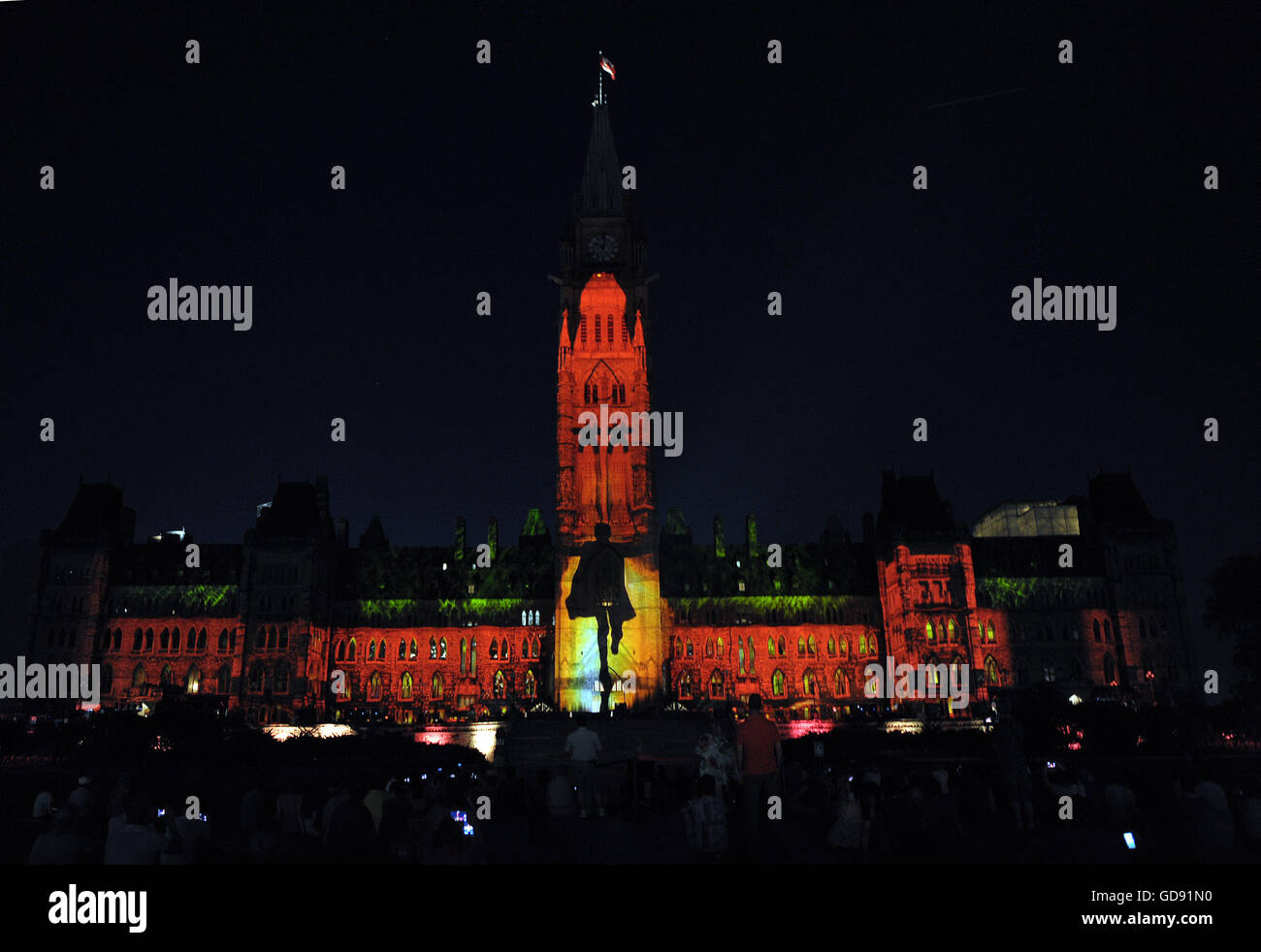 Ottawa parliament buildings trudeau hi-res stock photography and images ...