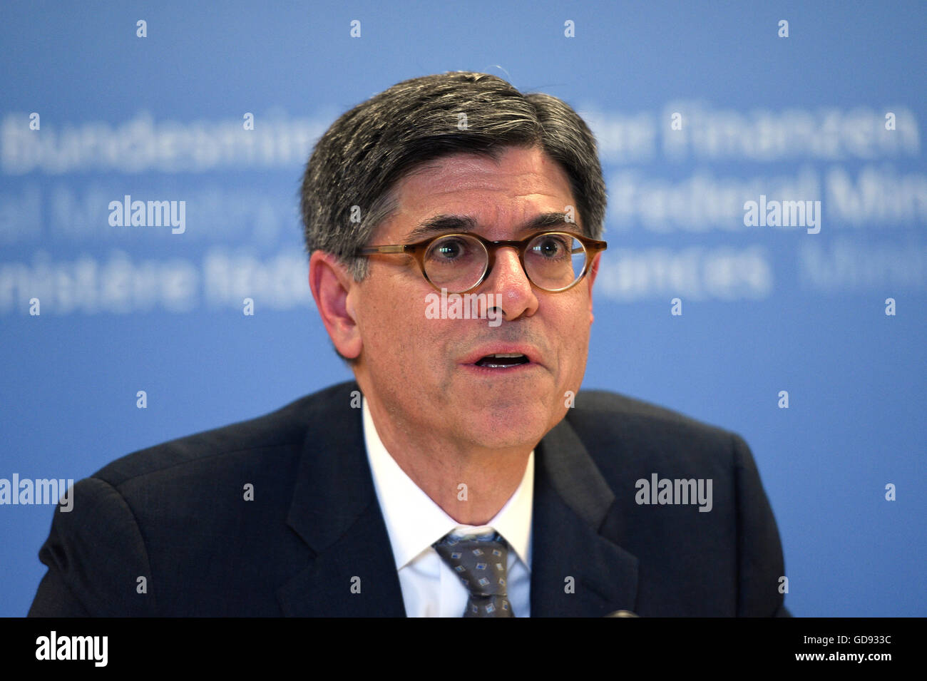 Berlin, Germany. 14th July, 2016. US finance minister Jacob Lew speaks ...