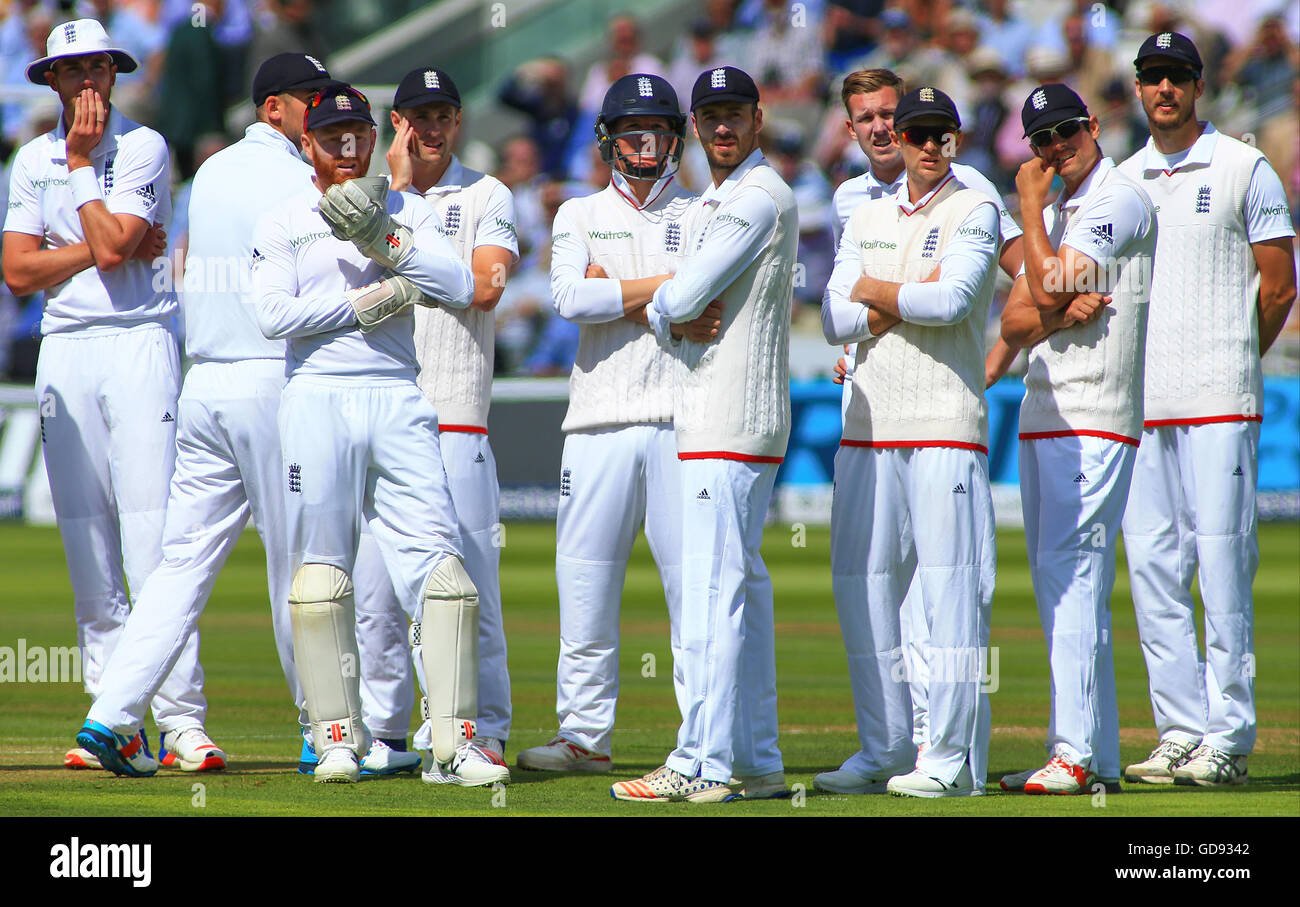 Uk test lords wait hi-res stock photography and images - Alamy