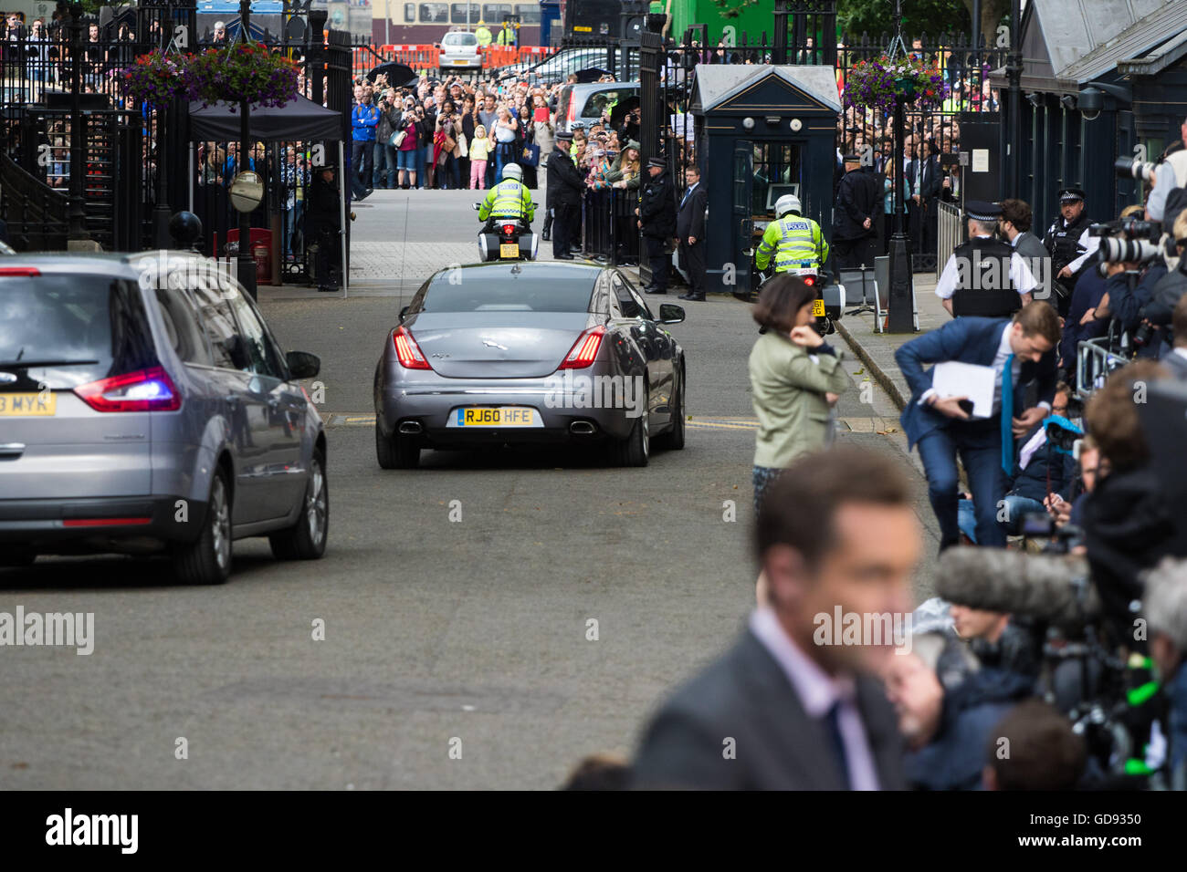 Emmanuel Centre, Westminster, London, April 19th 2016. Credit: Paul ...