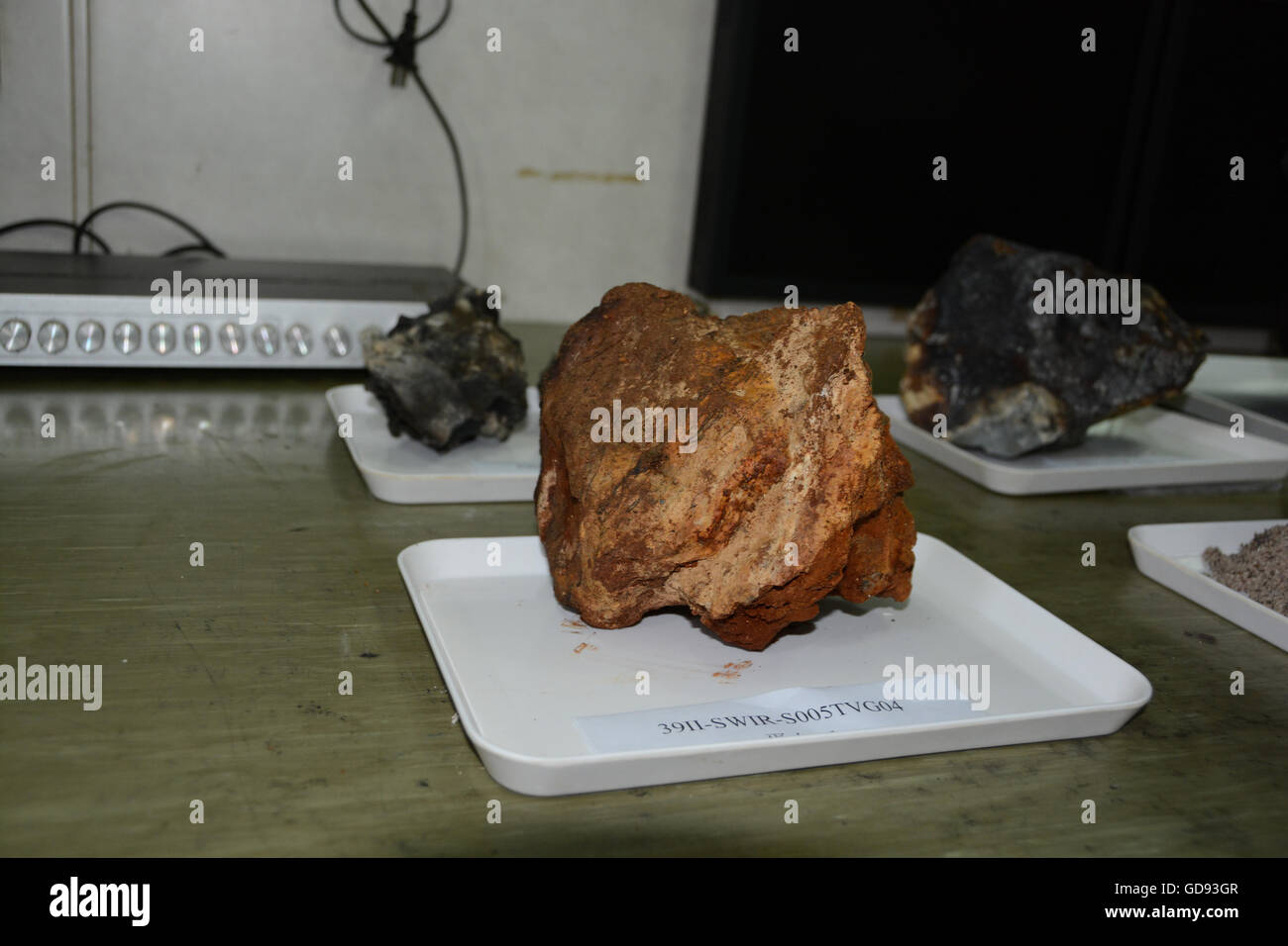 Opal sample hi-res stock photography and images - Alamy