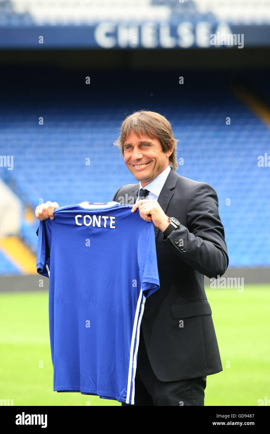 Chelsea Football Club's new Italian manager Antonio Conte, faces the ...