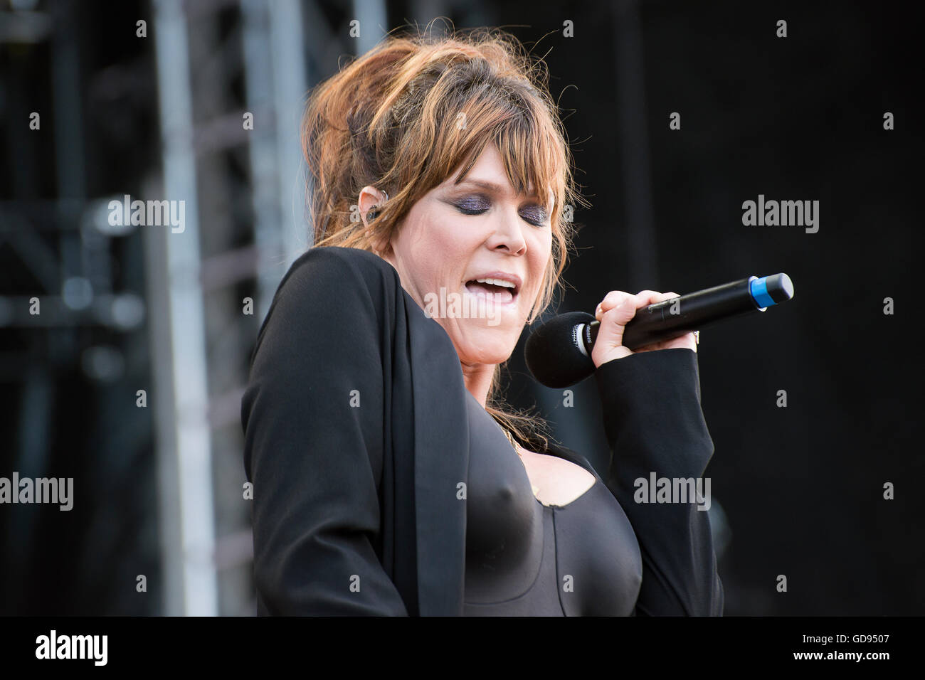 Beth Hart High Resolution Stock Photography and Images - Alamy