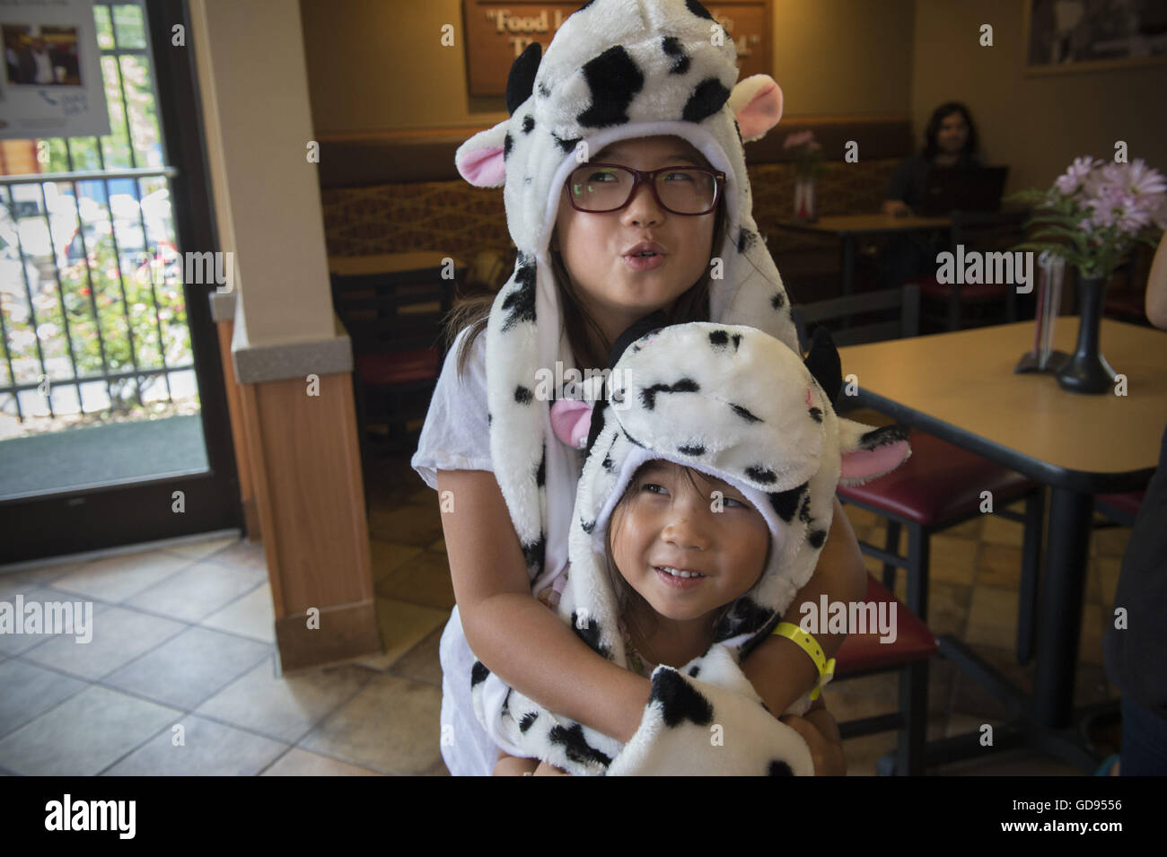 Duluth, GA, USA. 12th July, 2016. Two Korean sisters practice their ...