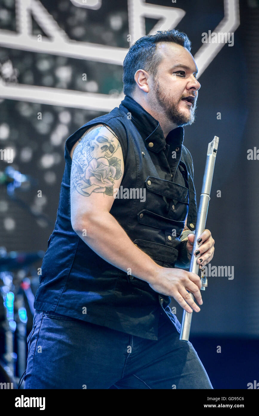 Ostrava, Czech Republic. 14th July, 2016. Ali Hutton of Scottish band ...