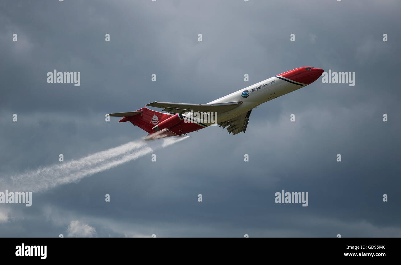 Boeing 727 rear hi-res stock photography and images - Alamy