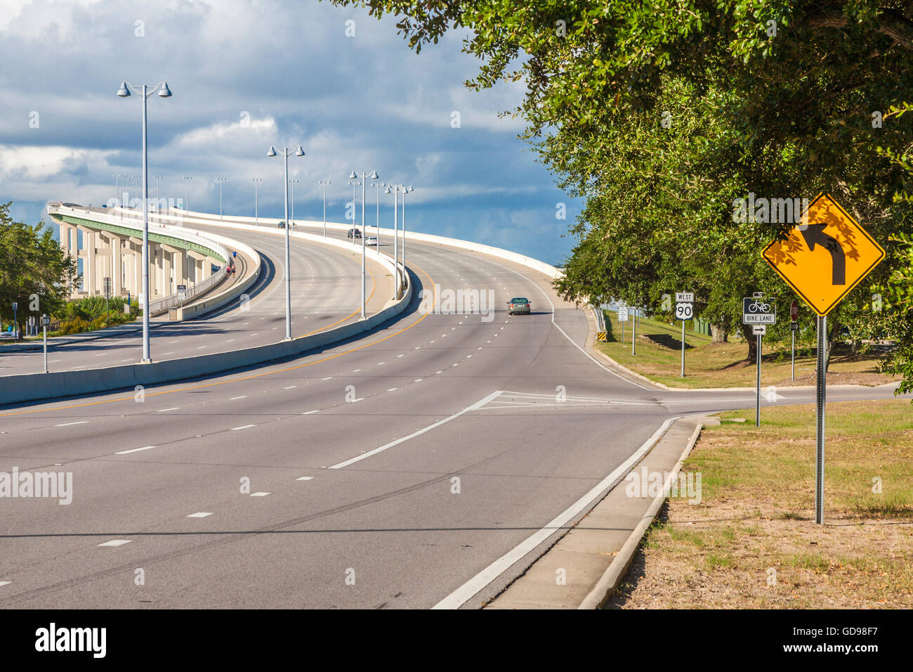 Tall, curved Highway 90 bridge from Biloxi to Ocean Springs ...