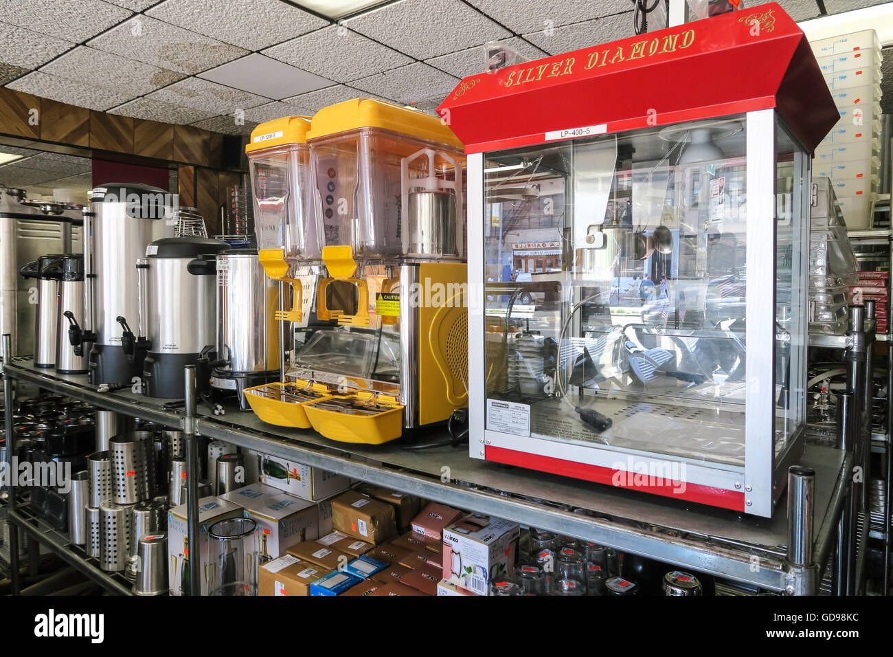 Industrial Popcorn Popper and Drink Dispenser Machines, Bari Restaurant ...