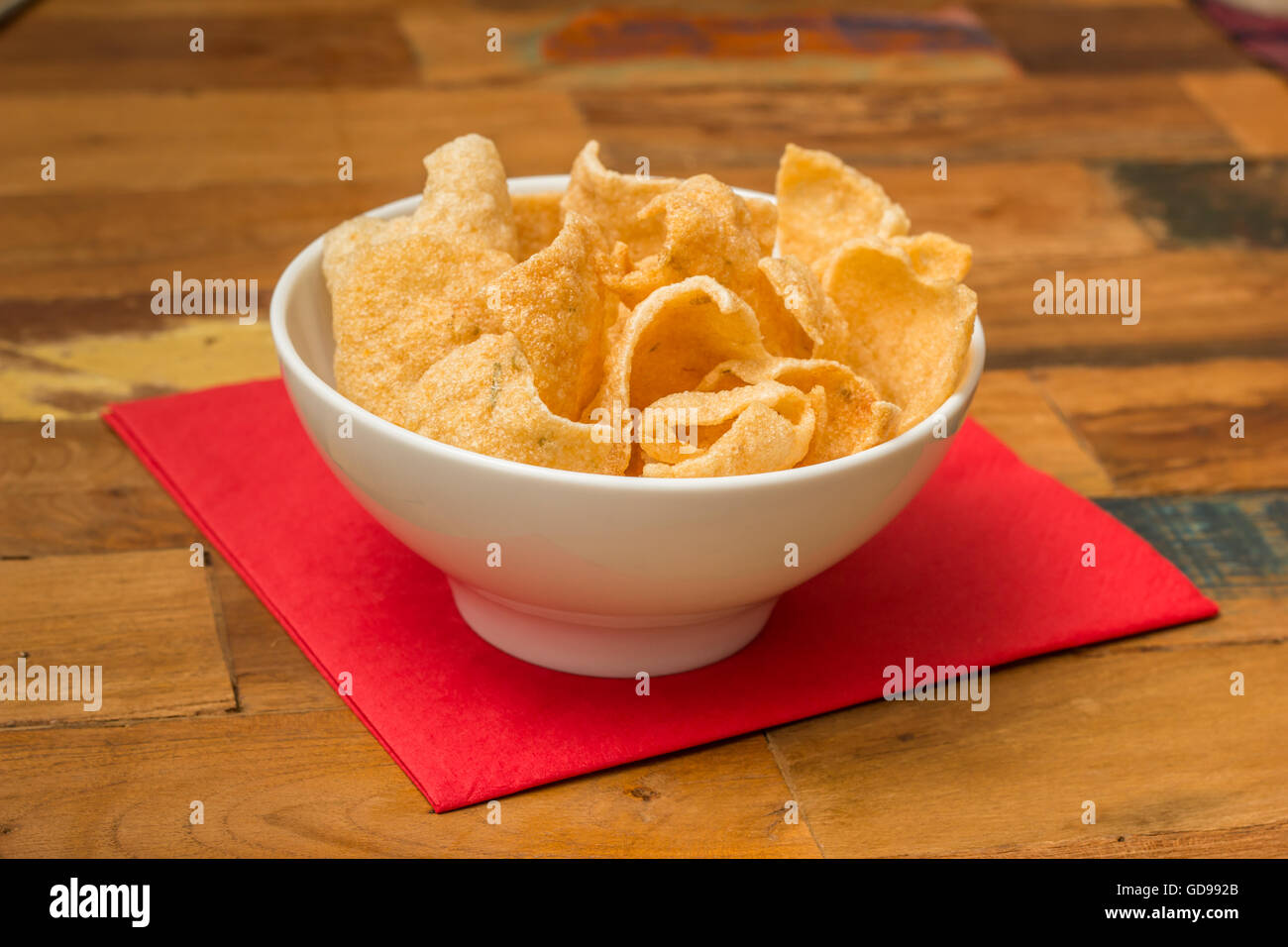 Prawn crackers in a bowl hi-res stock photography and images - Alamy