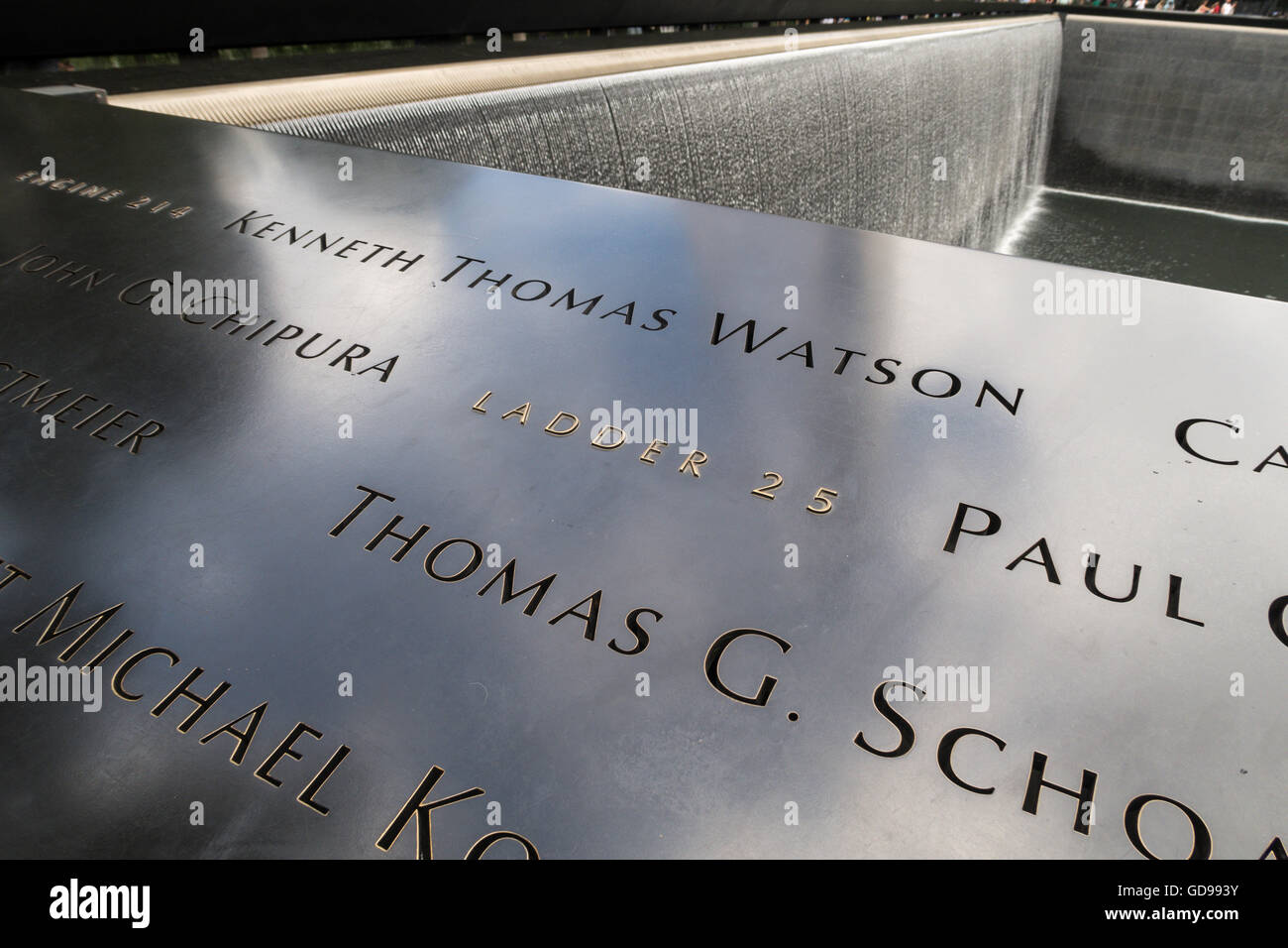 WTC Footprint Memorial Pools "Reflecting Absence" at the The National ...