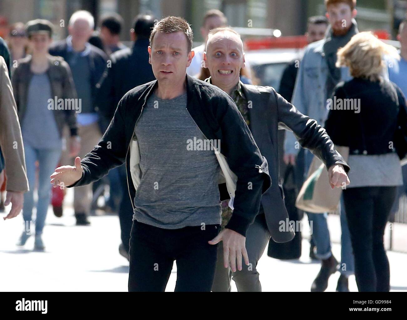 Ewan Mcgregor Trainspotting Frontal
