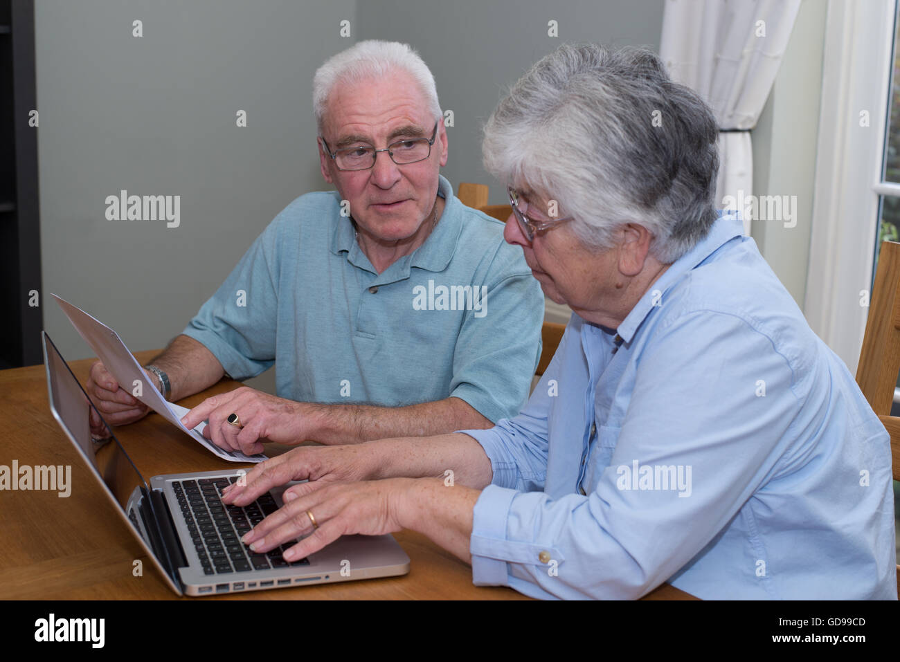 Man sat at computer old hi-res stock photography and images - Alamy