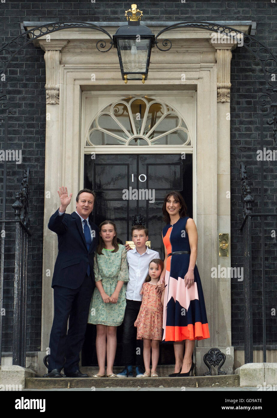 David cameron with wife samantha and children nancy hi-res stock ...
