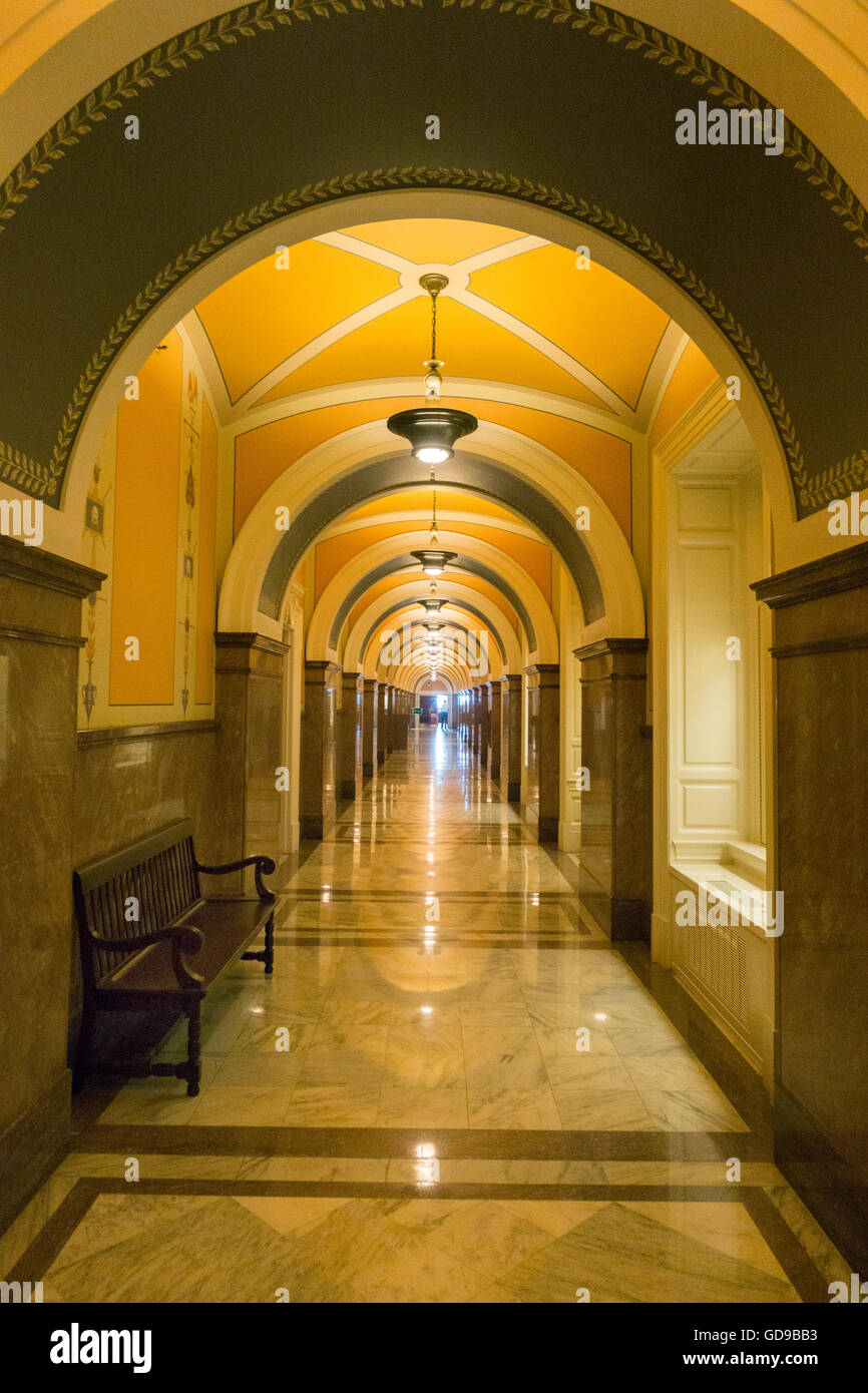 Washington dc us capitol hallway hi-res stock photography and images ...