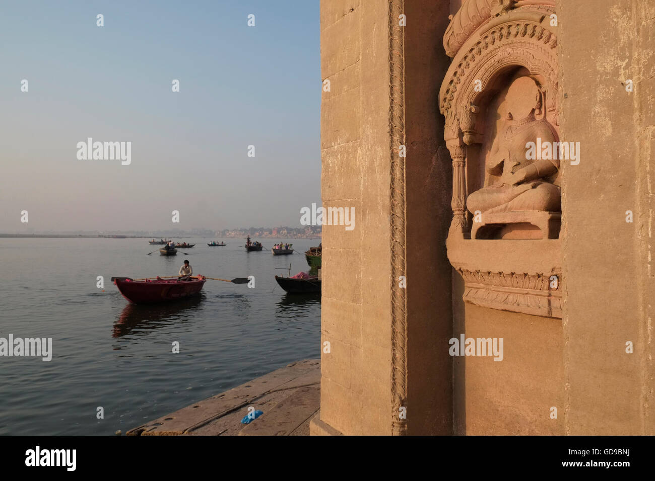Varanasi kashi benares river hi-res stock photography and images - Alamy