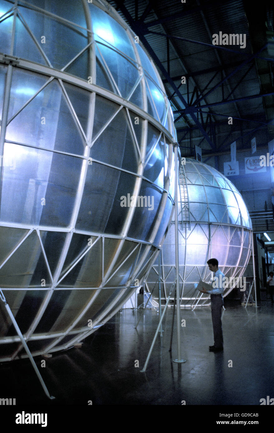 Domes simulator hi-res stock photography and images - Alamy