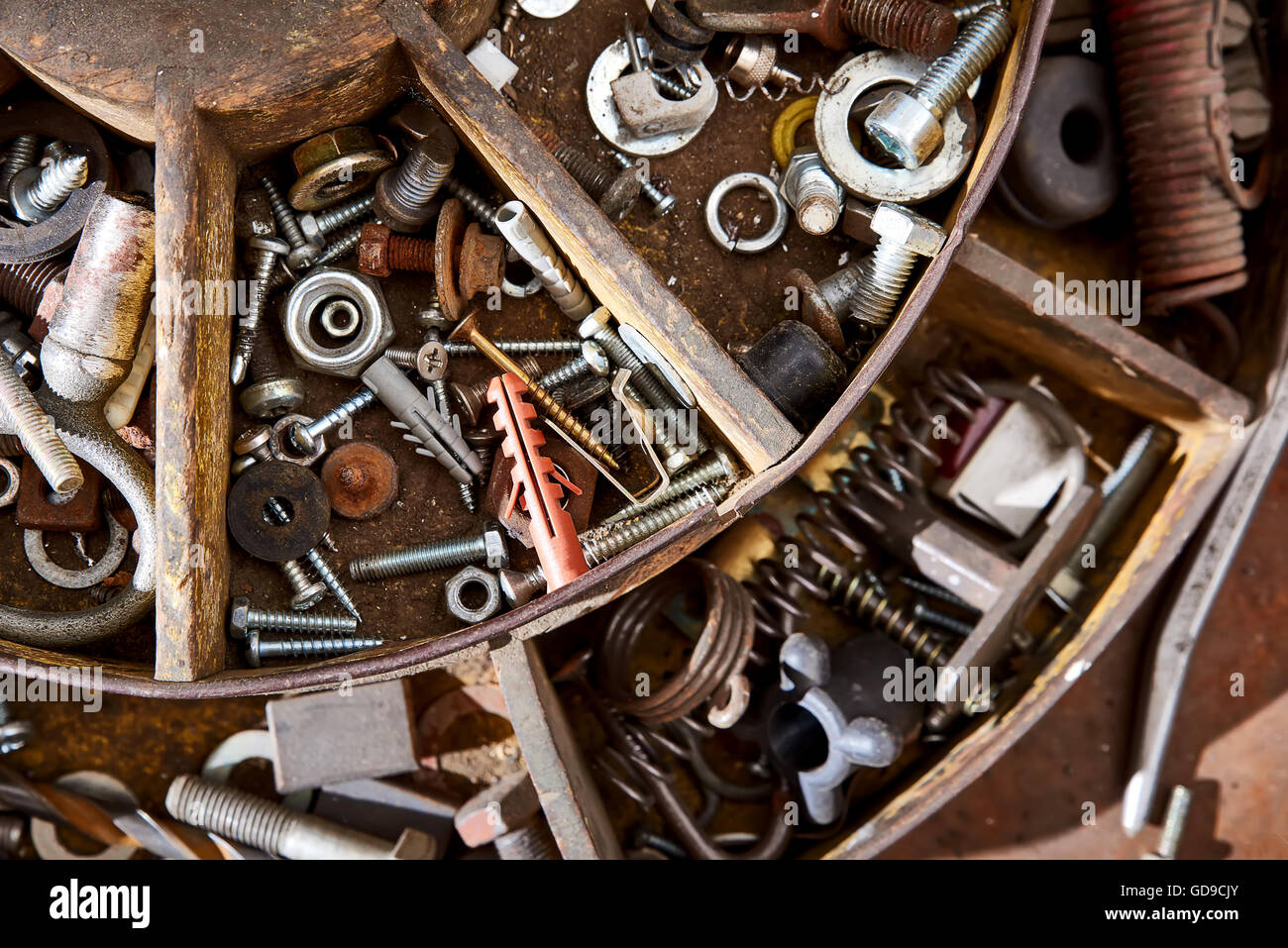 Rusty tools in an old wooden toolbox Stock Photo - Alamy
