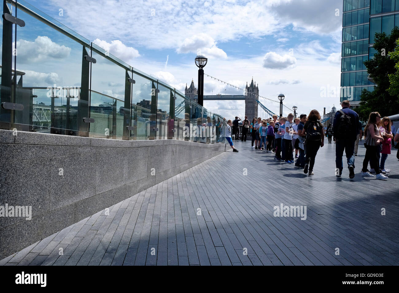 The south bank with tower bridge hi-res stock photography and images ...