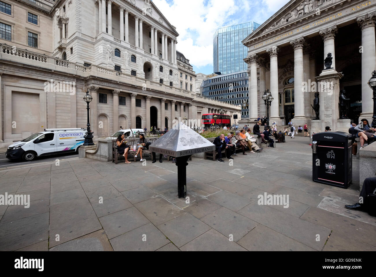 Royal exchange square hi-res stock photography and images - Alamy