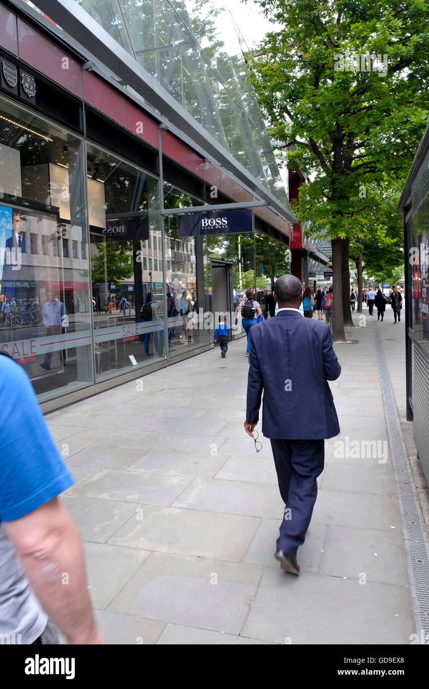 Retail boss hi-res stock photography and images - Alamy