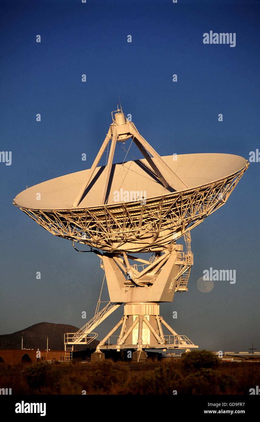 Radio interferometer hi-res stock photography and images - Alamy