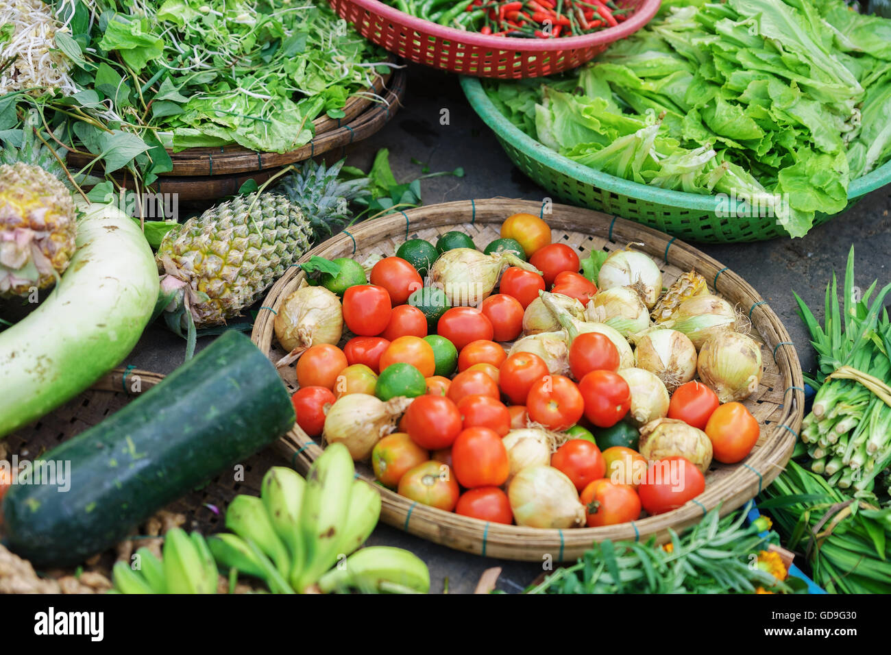 Asian street farmer market selling fresh fruit and vegetables in Hoi An ...
