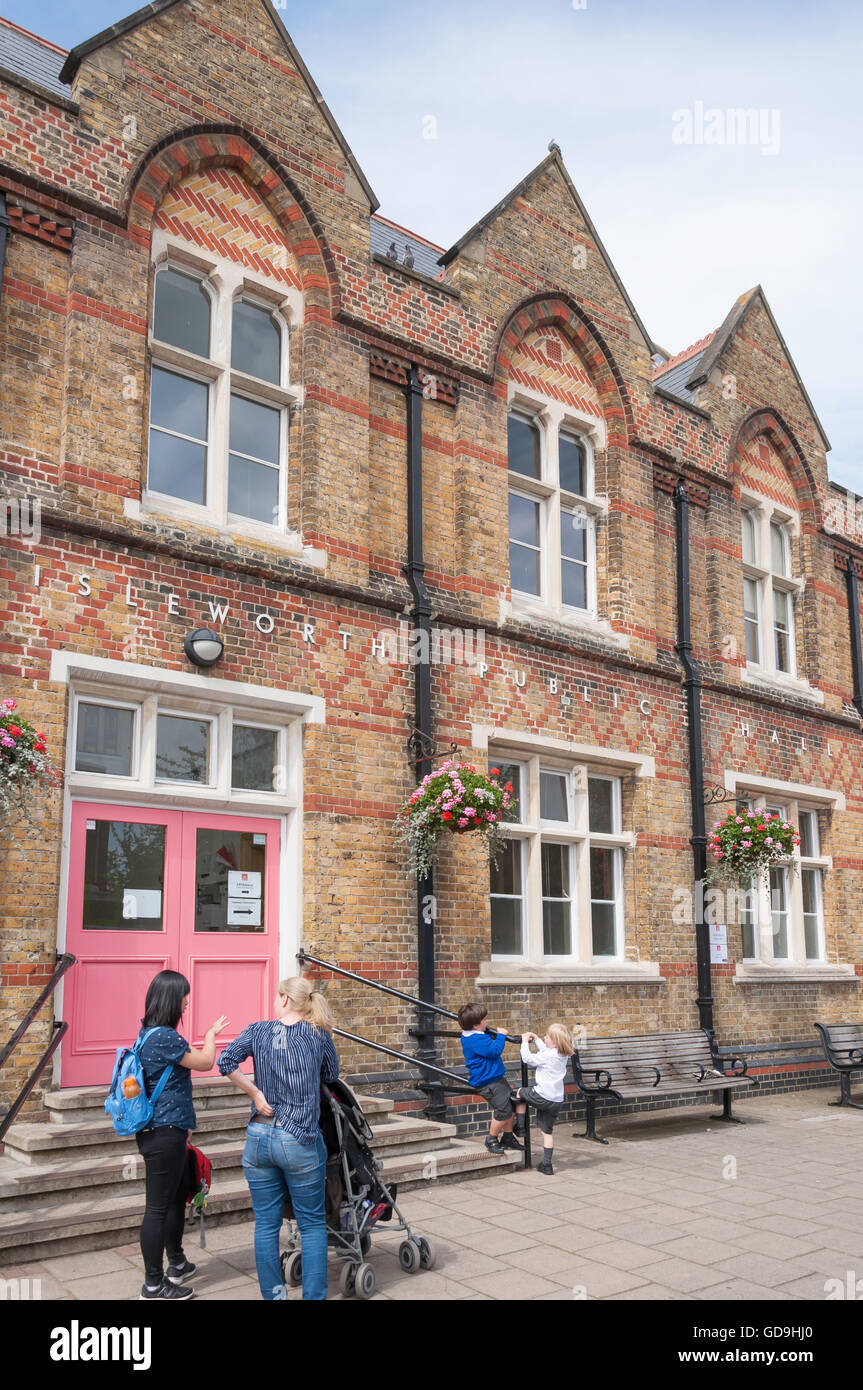 Isleworth public hall hi-res stock photography and images - Alamy