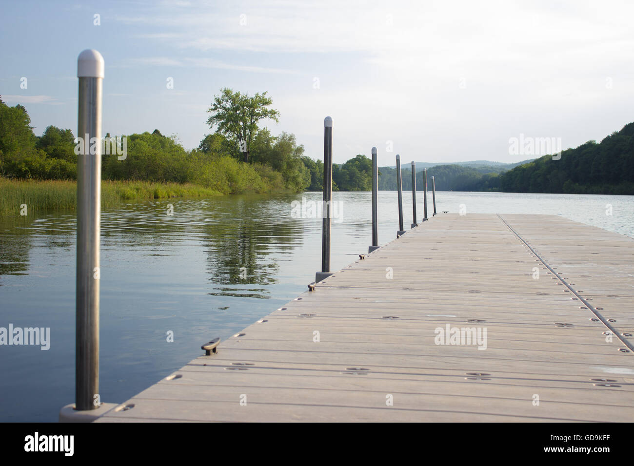 Empty river hi-res stock photography and images - Alamy