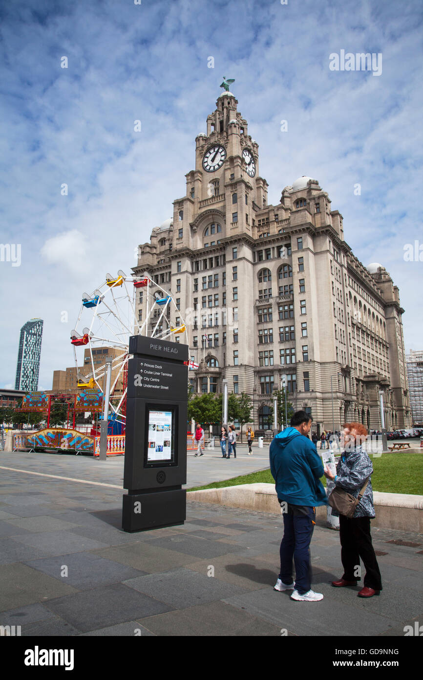 The Liver Building on the coastal riverside promenade on Liverpool’s ...