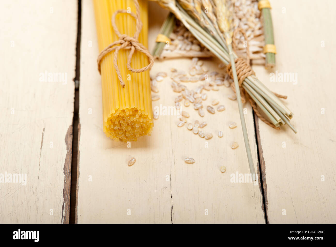 organic Raw italian pasta and durum wheat grains crop Stock Photo - Alamy