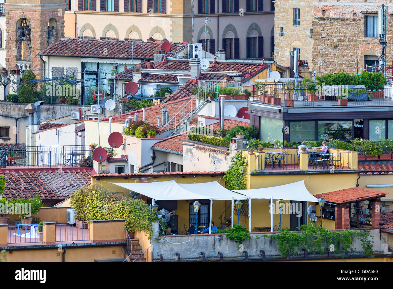 Penthouse roof hi-res stock photography and images - Alamy