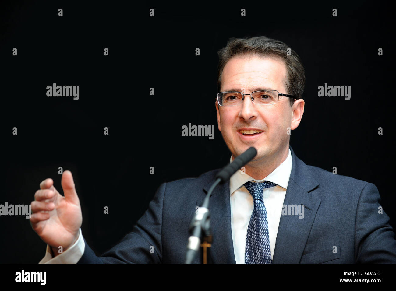 Owen smith labour hi-res stock photography and images - Alamy