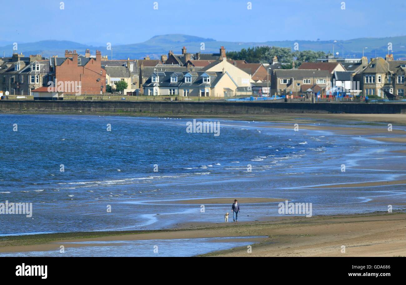 Troon beach hi-res stock photography and images - Alamy
